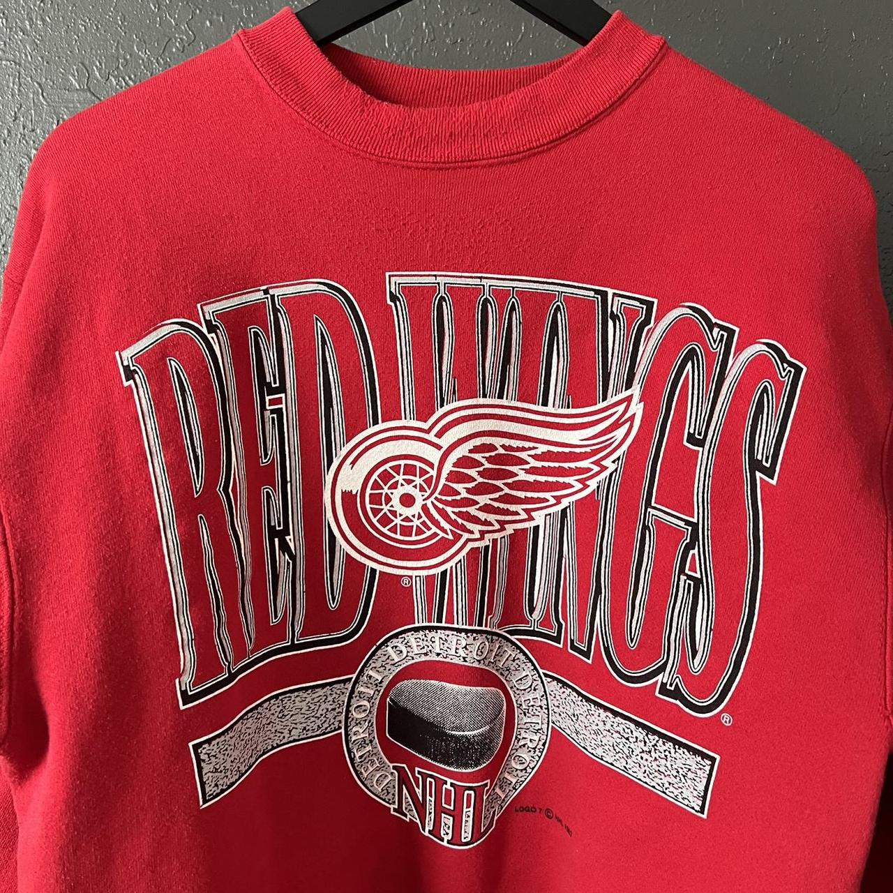 1993 logo 7 red wings crew neck No flaws Size... - Depop