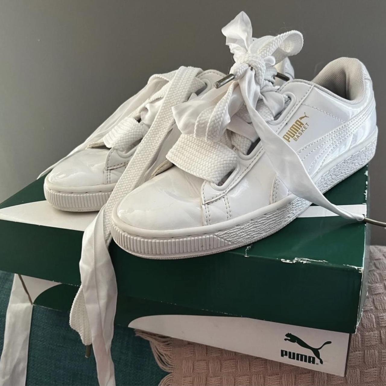 White puma trainers women’s size 5 #puma #trainers - Depop