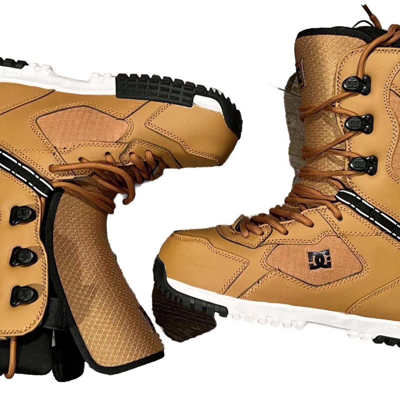 DC Mutiny Snowboard Boots Wheat / Black 2023 Lace Up... - Depop