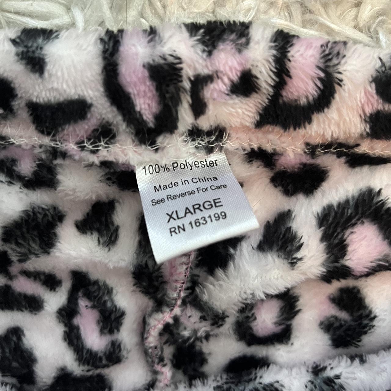 Super cute and fluffy leopard print pajama pants.... - Depop