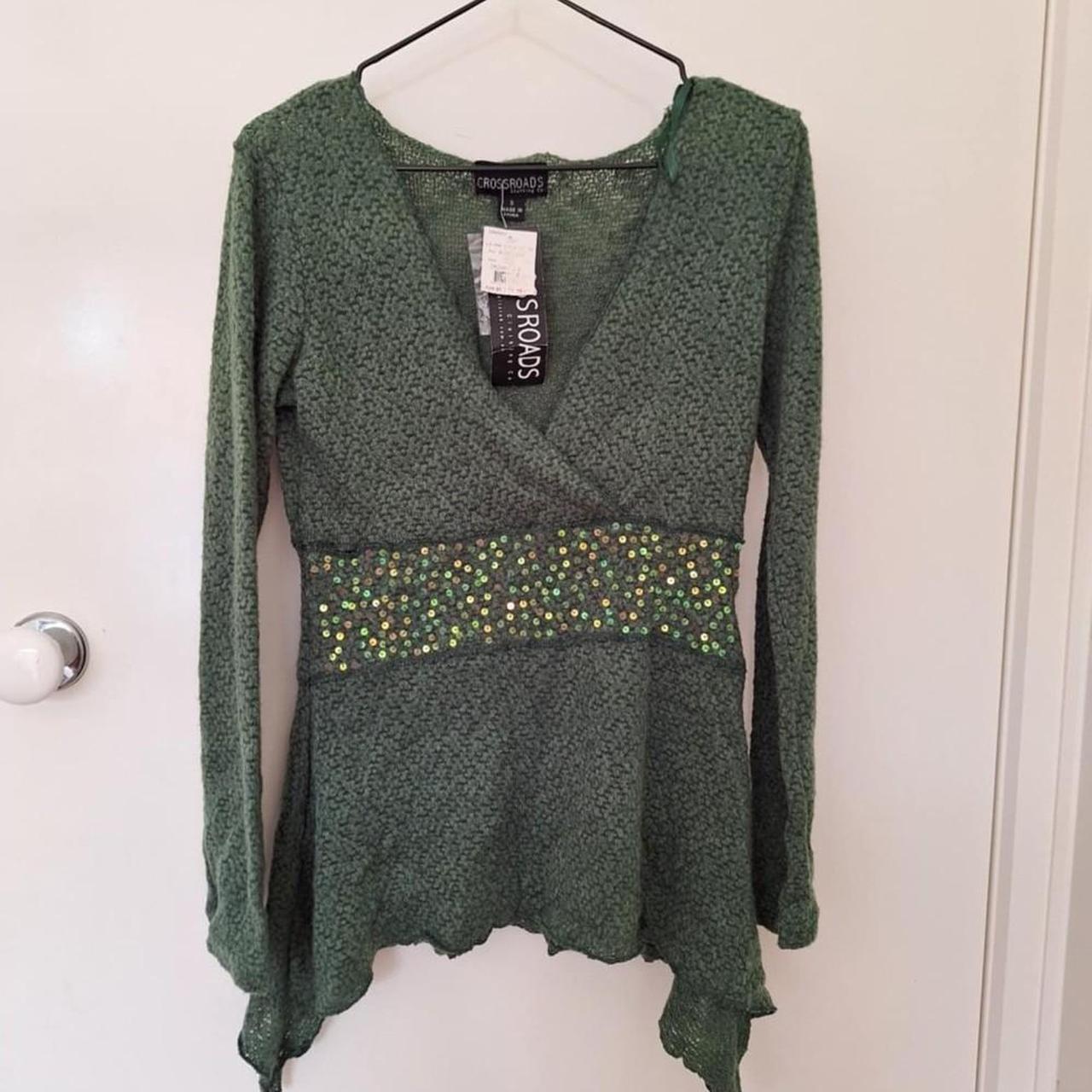 Beautiful vintage early 2000s crossroads top, still... - Depop