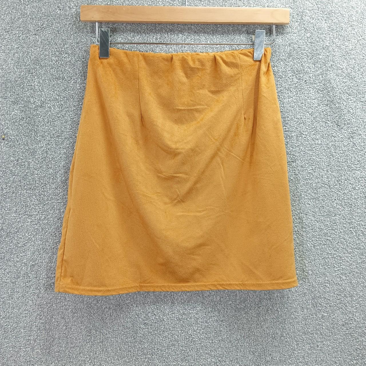 PrettyLittleThing Women's Yellow Skirt | Depop