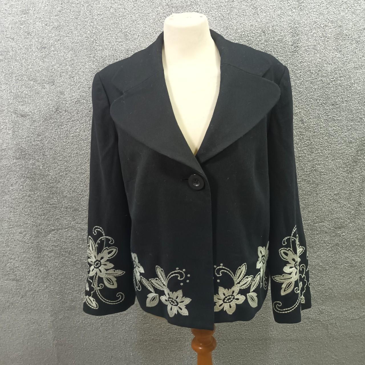 CC BLACK WOOL BLAZER JACKET VINTAGE FLORAL... - Depop