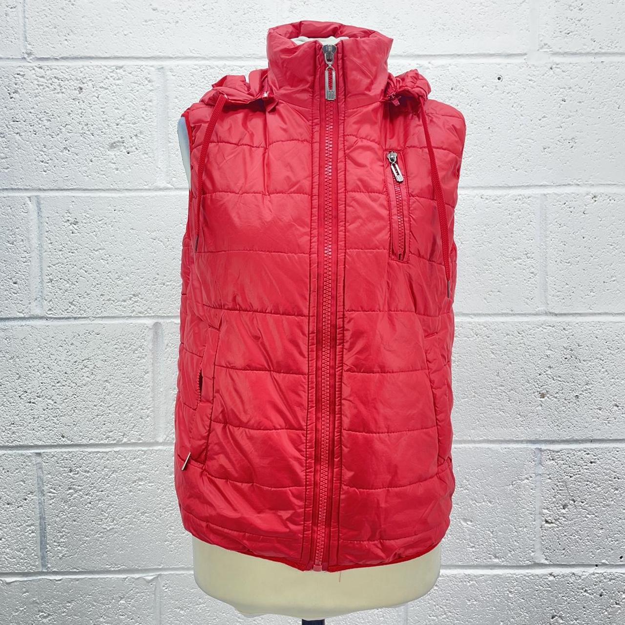 XIANG RED PUFFER GILET JACKET HOODED SLEEVELESS VEST... - Depop