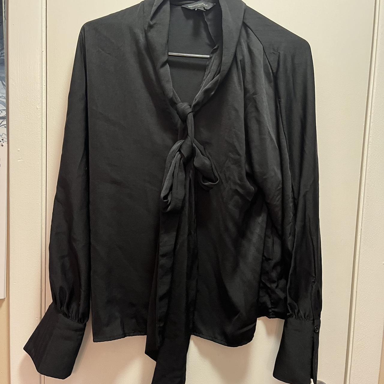 Banana Republic Tie Neck Blouse Never Worn Fits Depop