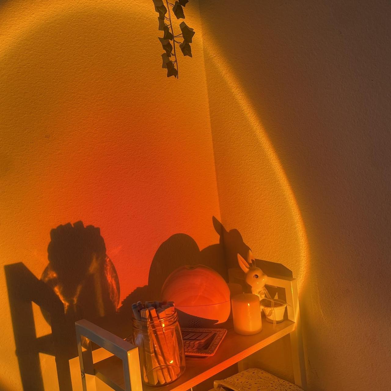 Sunset orange and red light lamp. Super cute... - Depop