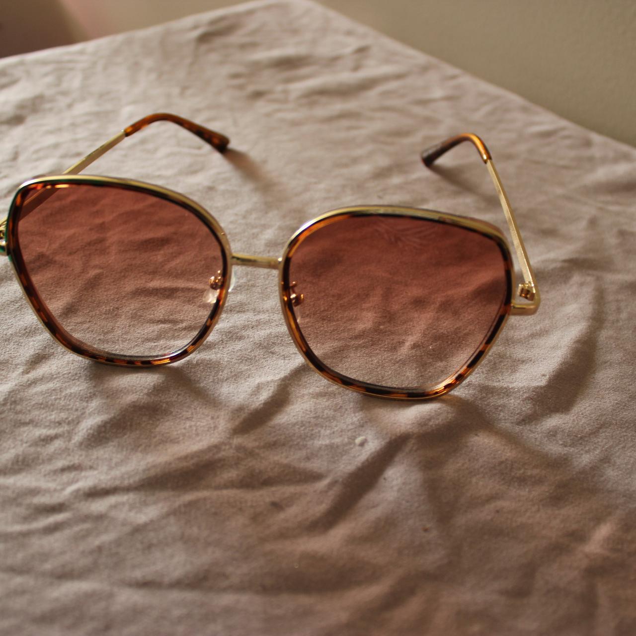 Retro Sunnies, rose lens, tortoise and gold frame,... - Depop