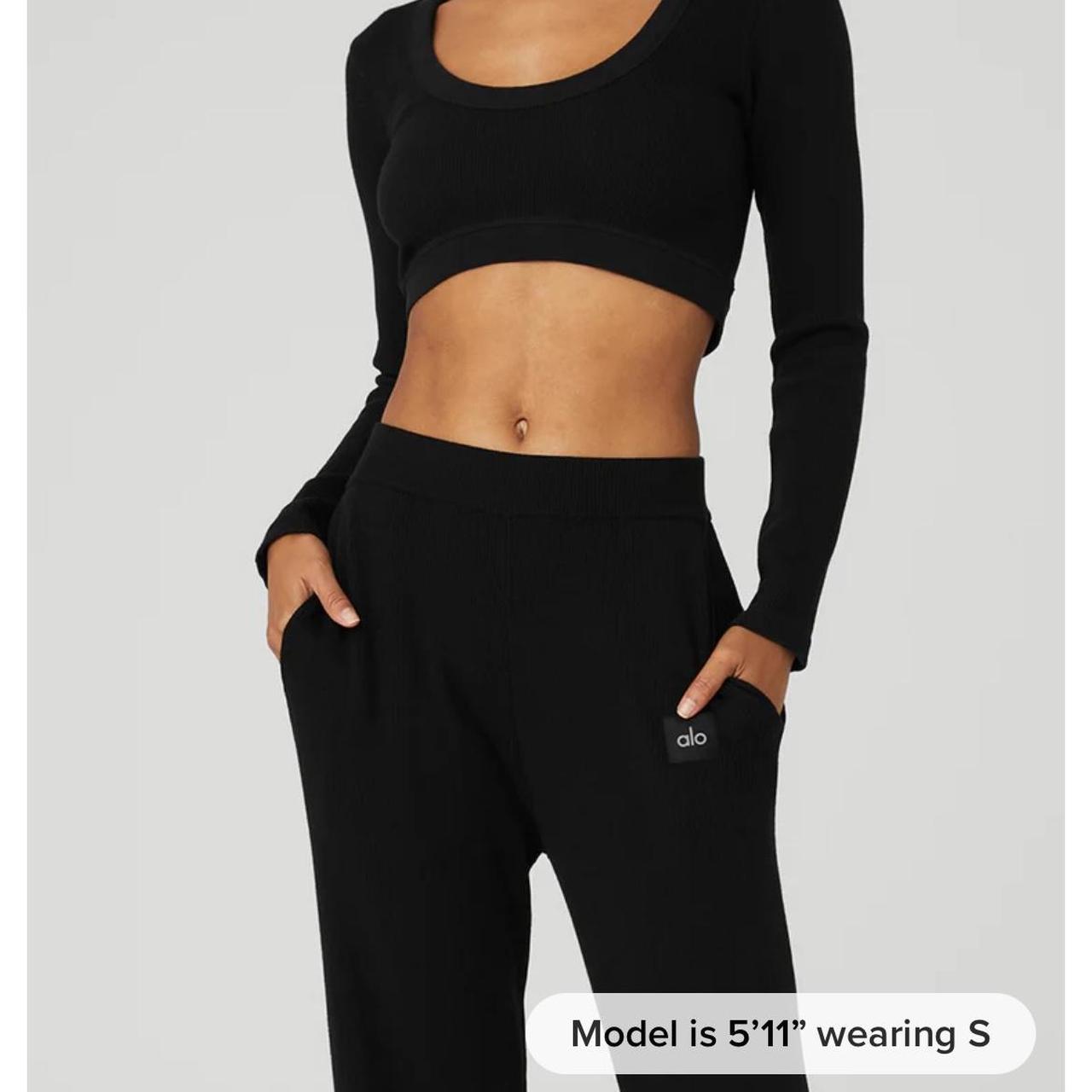 Alo Yoga ribbed cropped black top NWT never worn | Depop