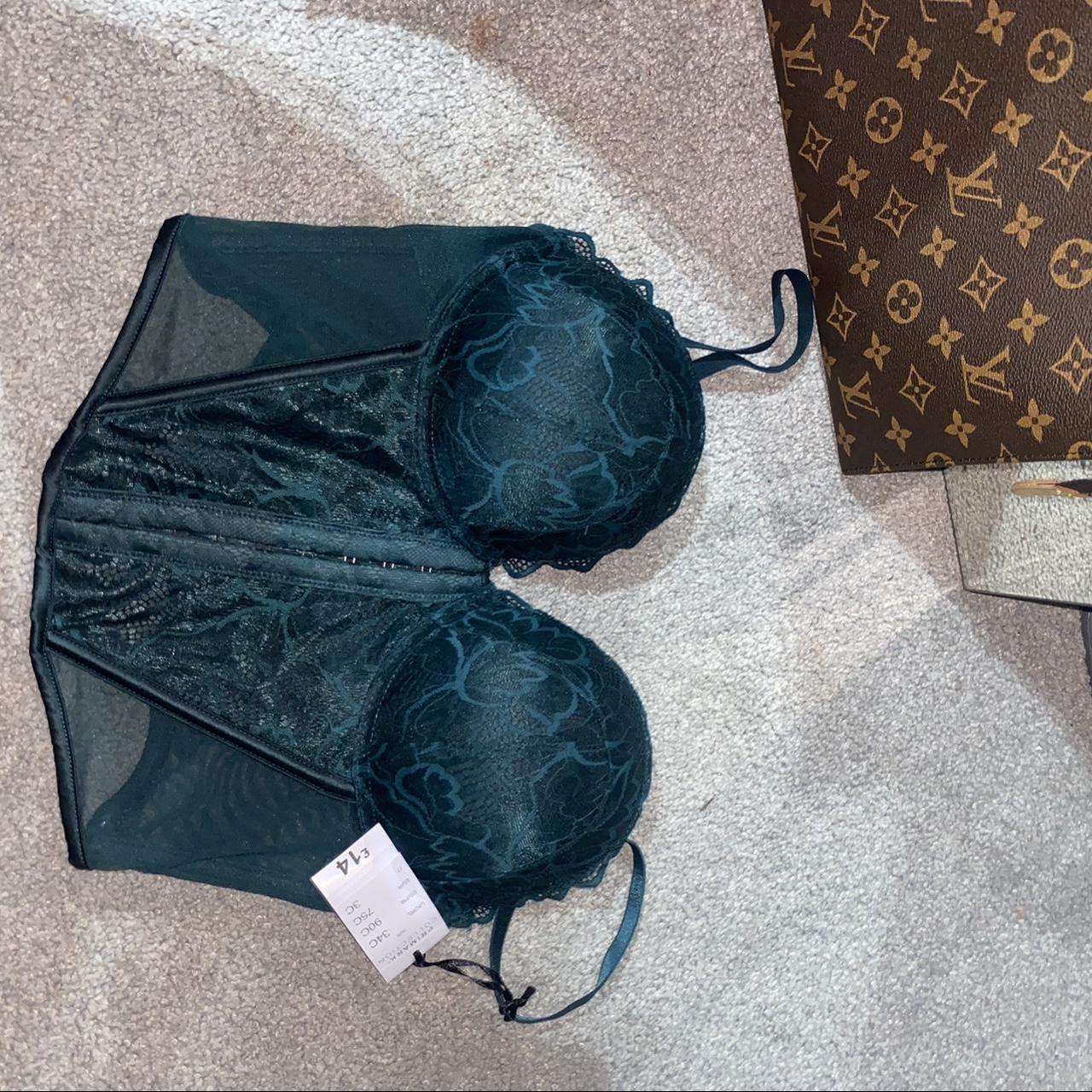 Gorgeous Primark corset, never worn as it is to big... - Depop