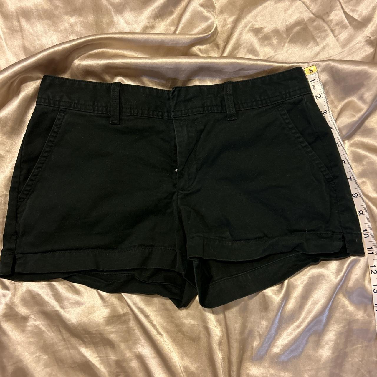Gap black low rise shorts Size 2 petite - Depop