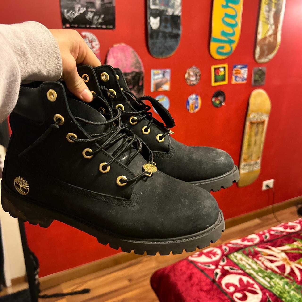 Rare gold/black Timbs 6.5 - Depop