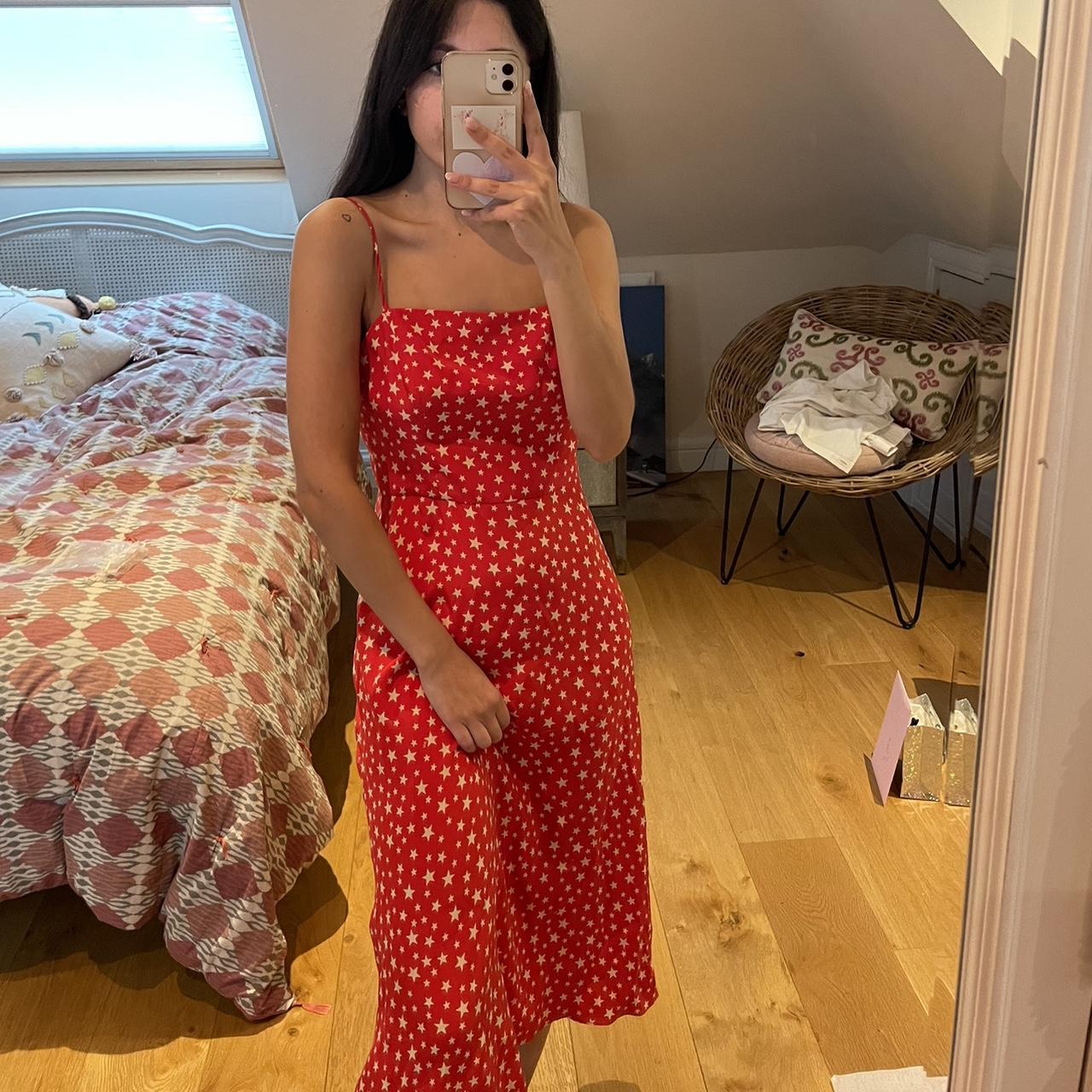 HVN red star dress ⭐️ Pure silk Midi Size 4 US - 8 UK - Depop