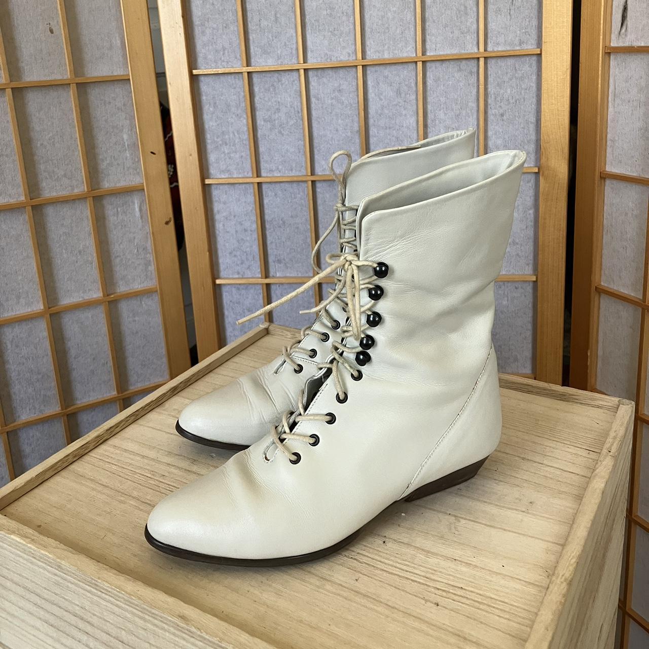 Vintage Victorian lace up shoes 🐇 brand is Buskens... - Depop