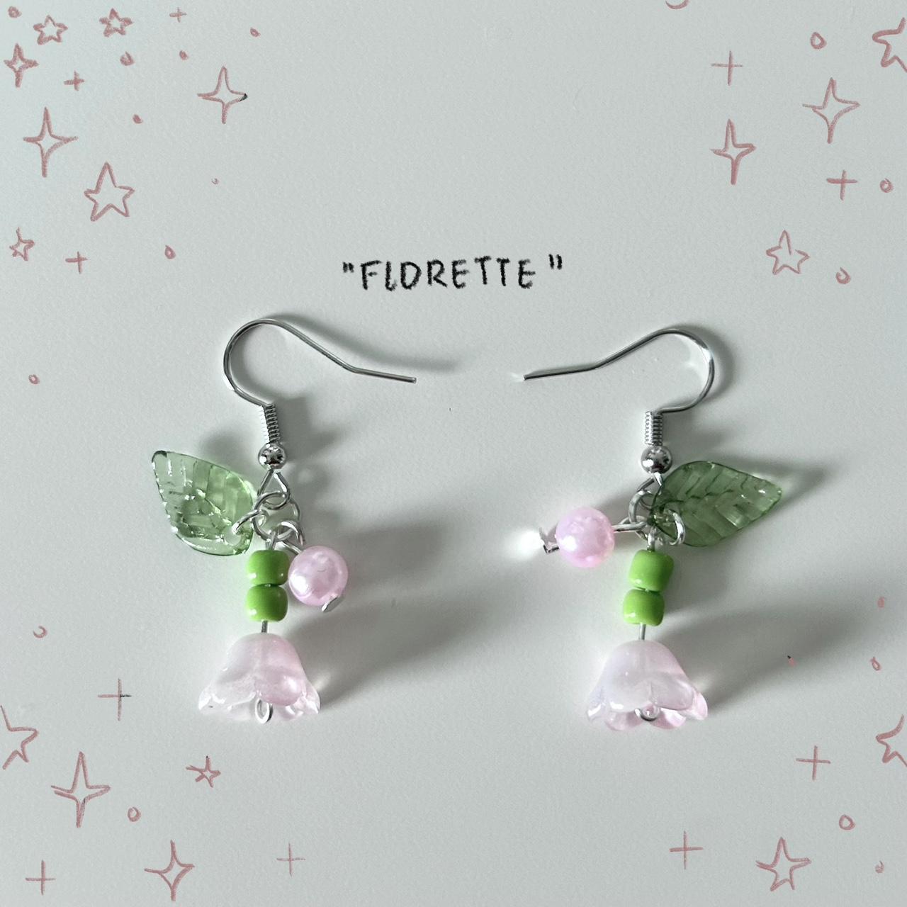 “florette” earrings made with- green beads, leaf... - Depop