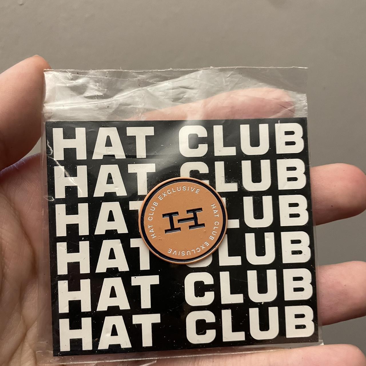 Hat club og pin peach brand new - Depop