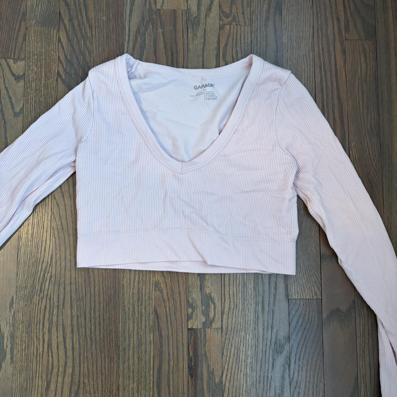 Garage long sleeve v-neck top #garage #trendy #crop top | Depop