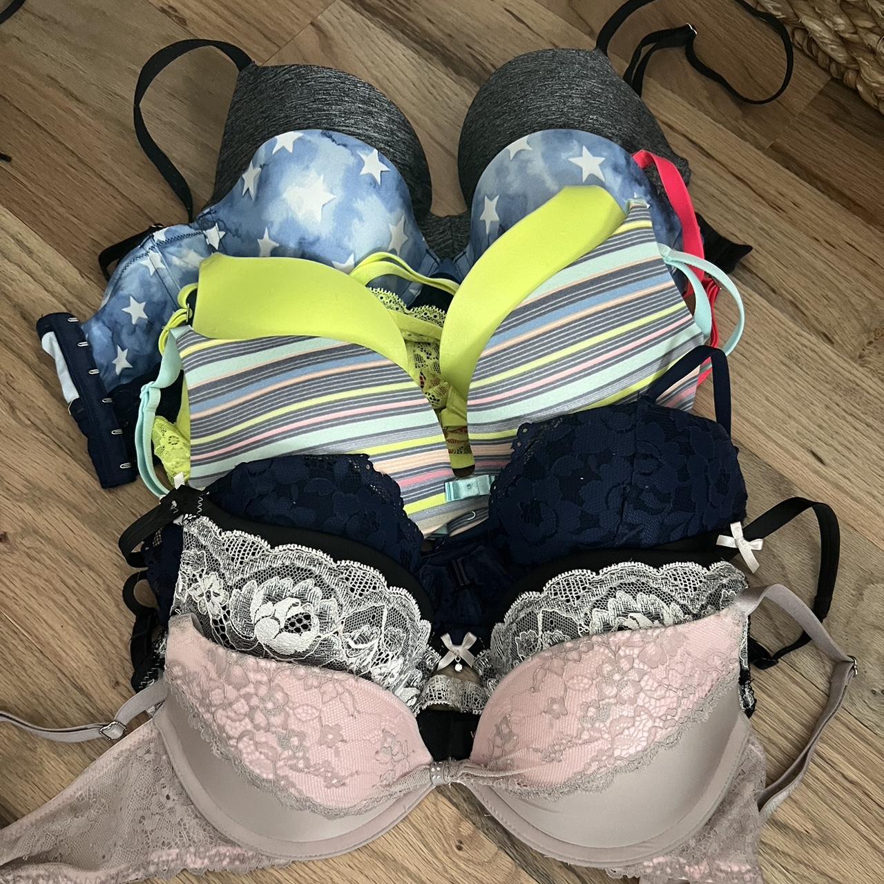 Victoria's Secret Women's Multi Bra | Depop