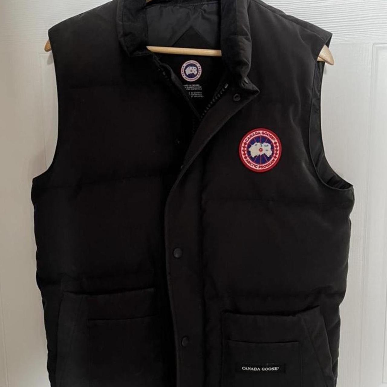 Canada goose gilet hardly wear anymore want it sold! - Depop