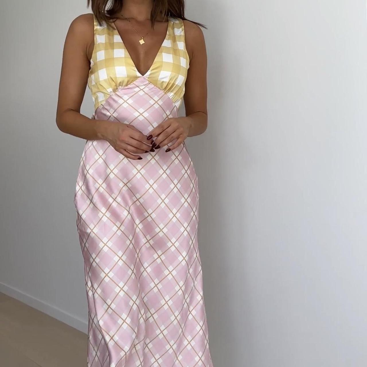 Billy J boutique maxi dress - Depop