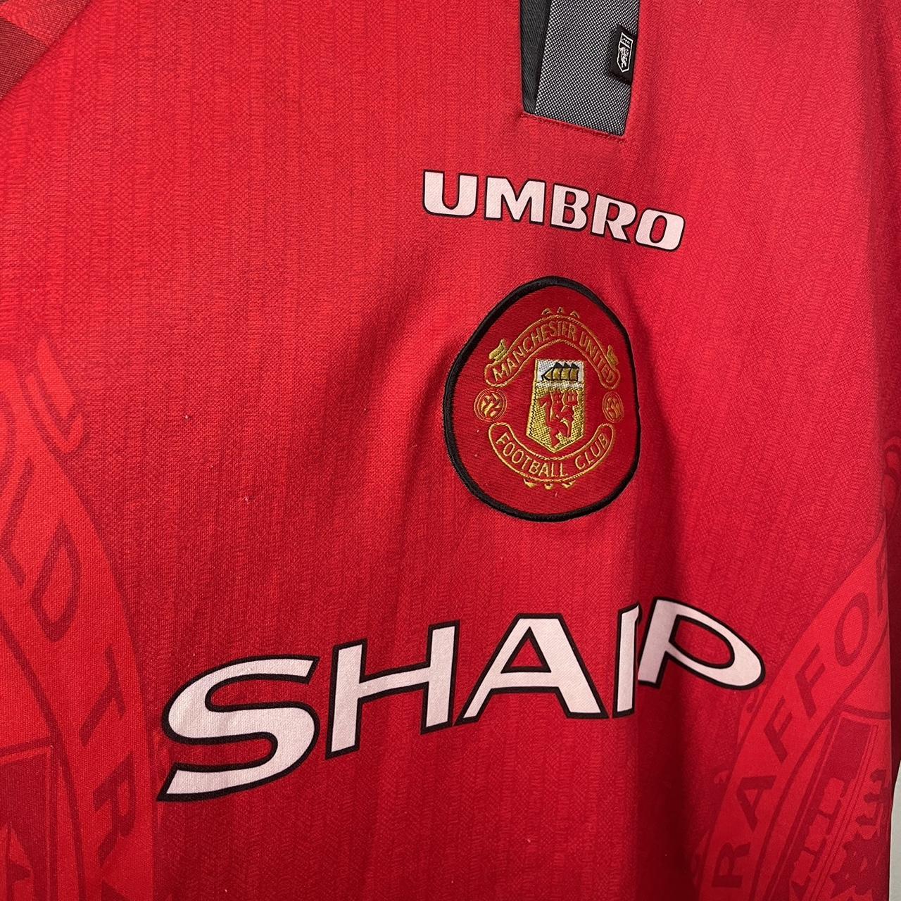 Vintage Manchester United Classic Umbro kit Great... - Depop