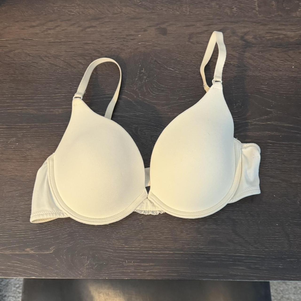 gillian & o’malley 34C bra padded, underwire - no... | Depop