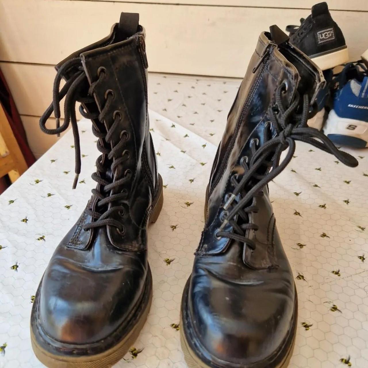 Dr martin style boots size 6 Zip Up the inside... - Depop