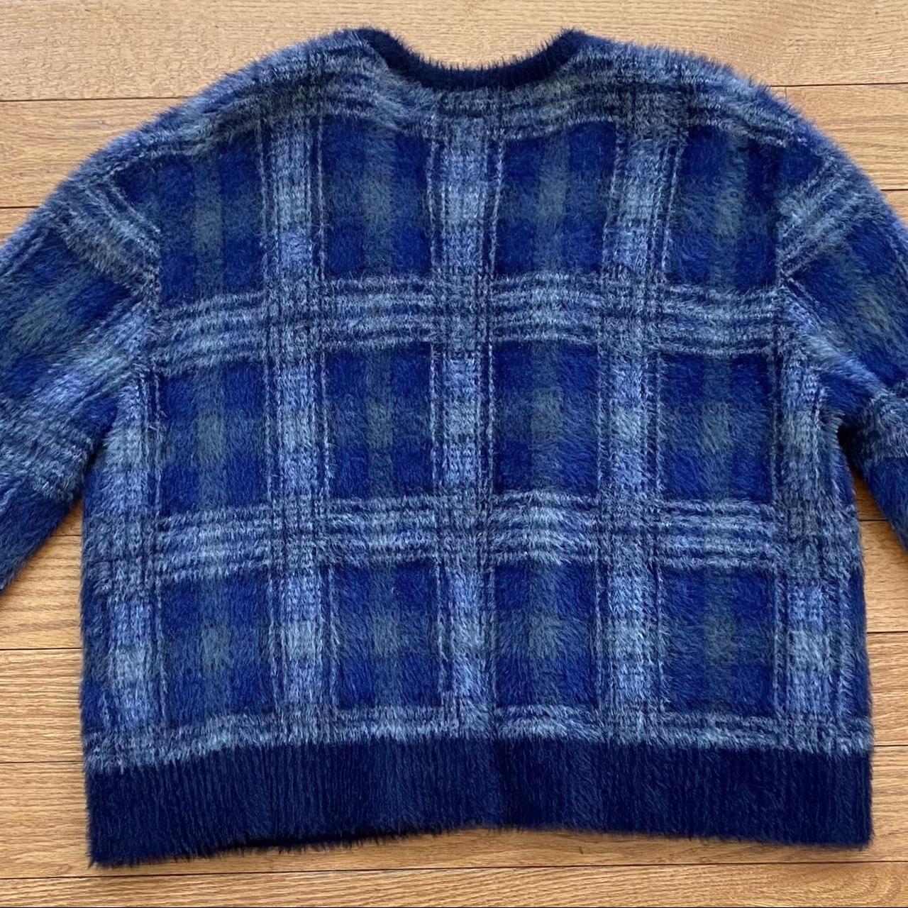 UNIF Women's Blue and Navy Cardigan | Depop