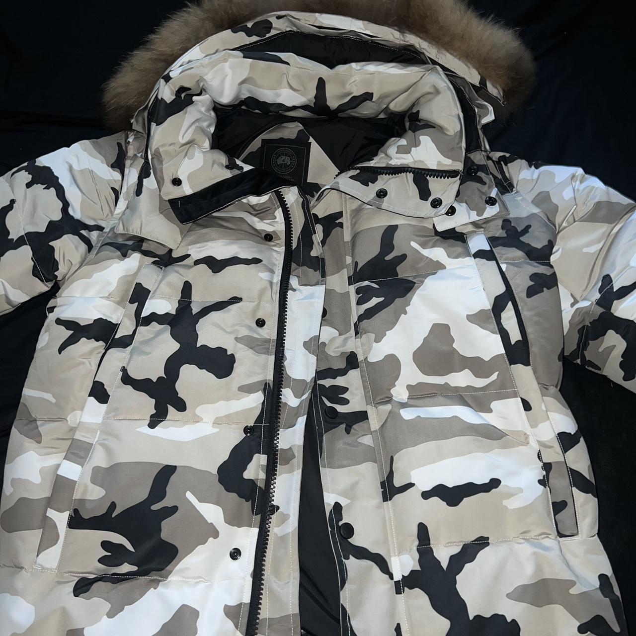 White camo Canada goose wyndham good condition - Depop