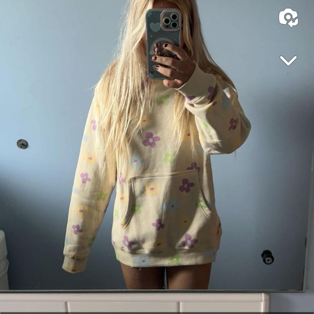 Dollskill hoodie - Depop
