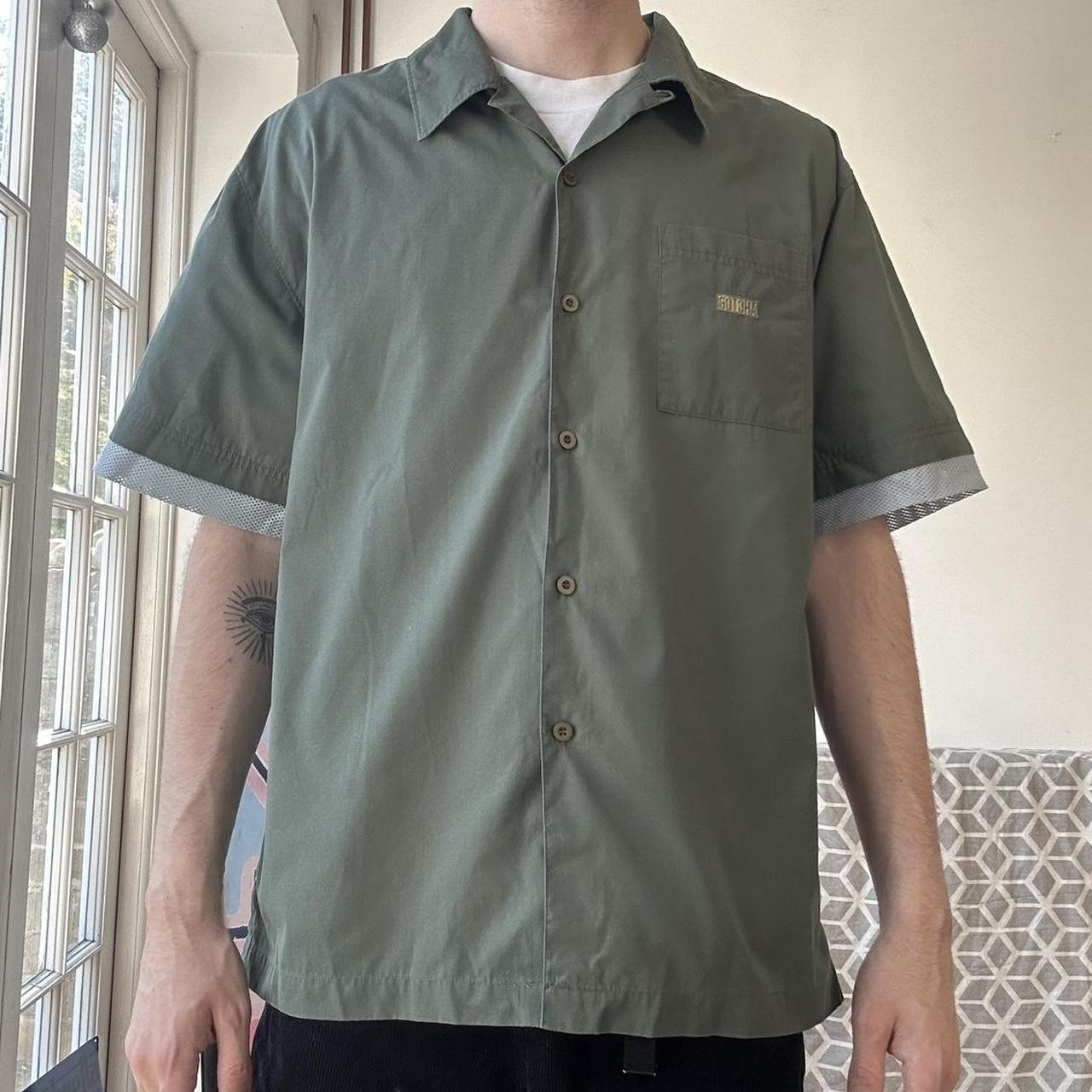 00’s Technical Gotcha Surf Cuban Collar summer... - Depop