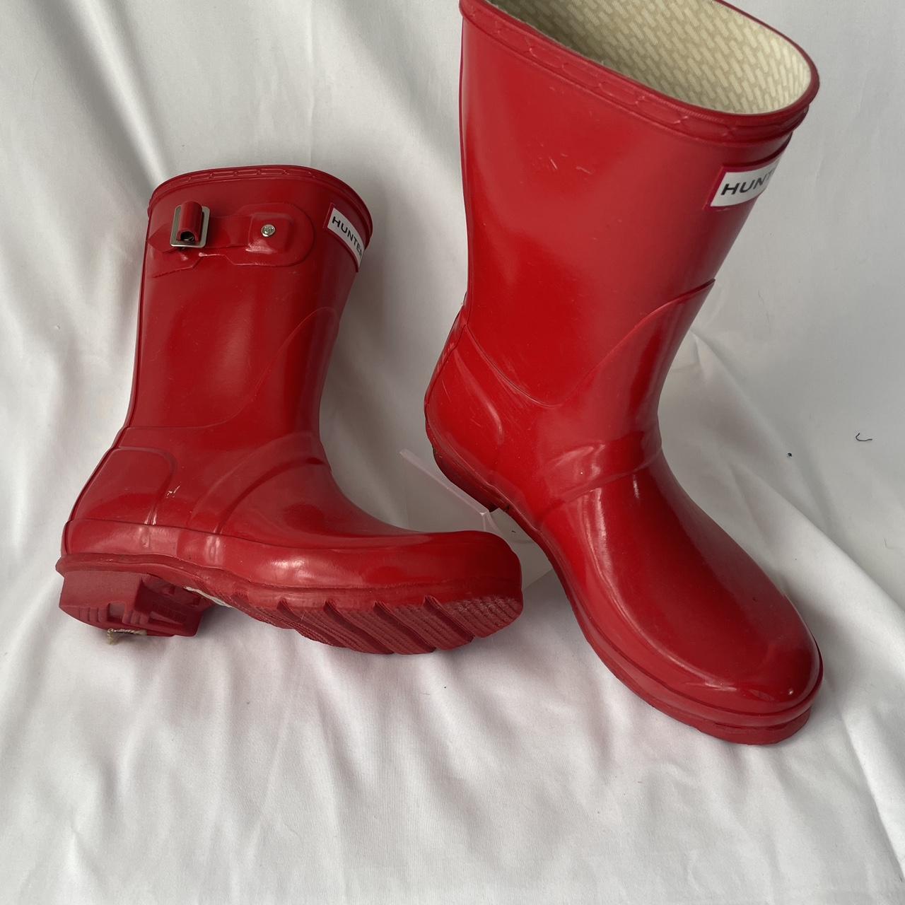 Hunter Rainboot Original short glossy red rainboot... - Depop