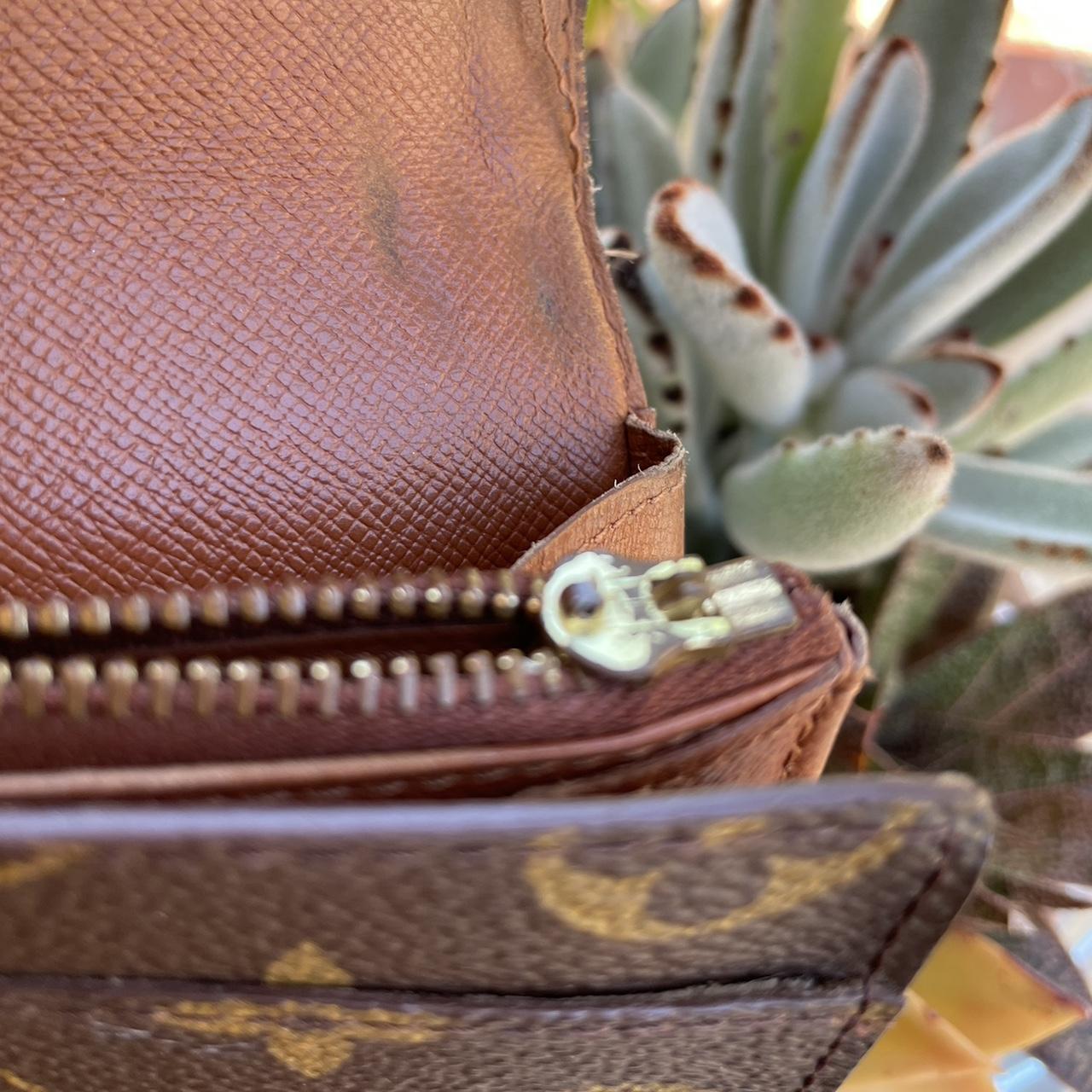 Louis Vuitton Women's Brown and Tan Wallet-purses | Depop