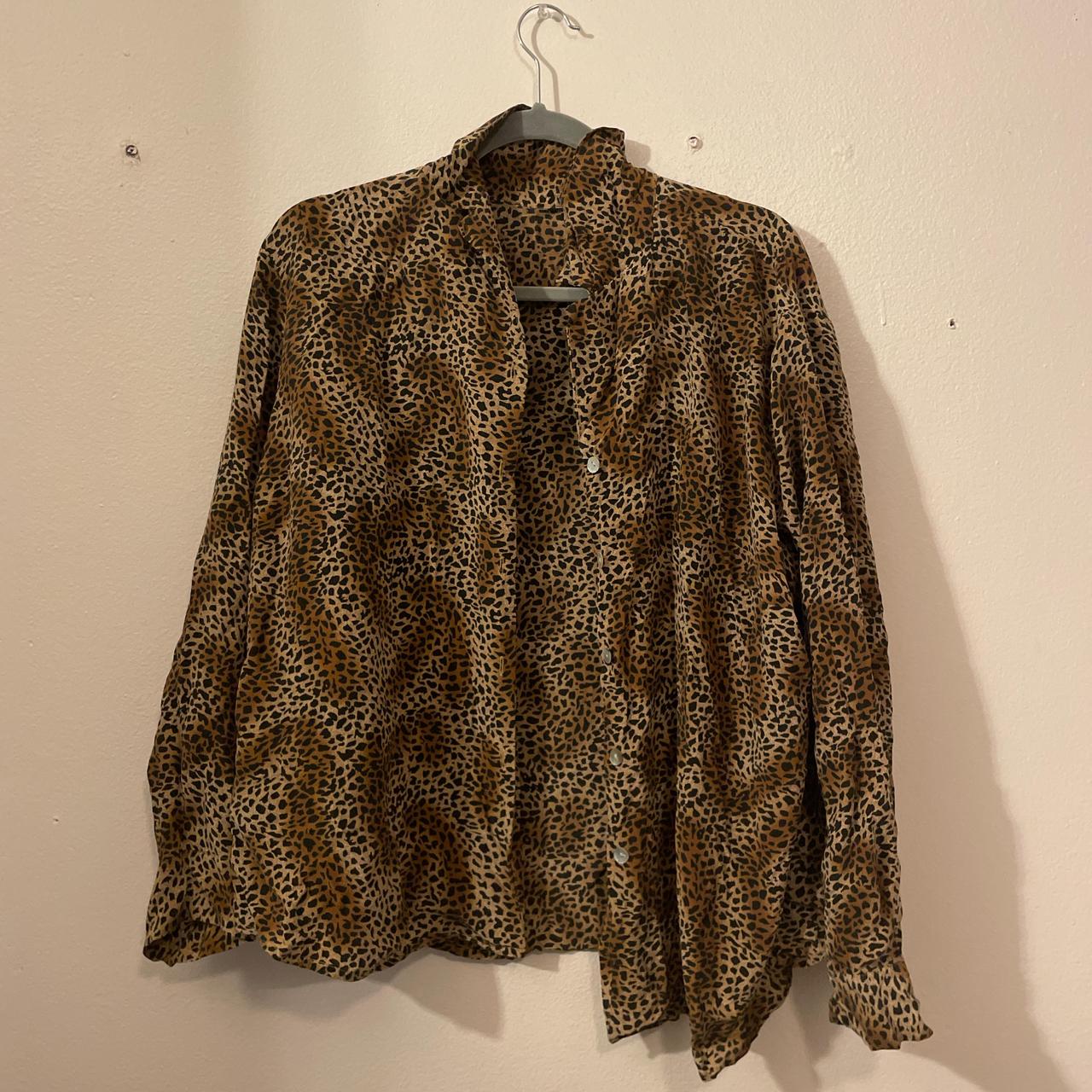 Cheetah print button up - Depop