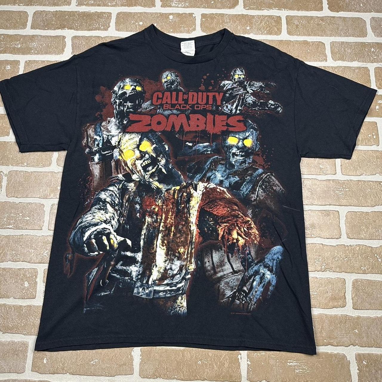 Call Of Duty Black Ops Zombies Men's Large Graphic... - Depop
