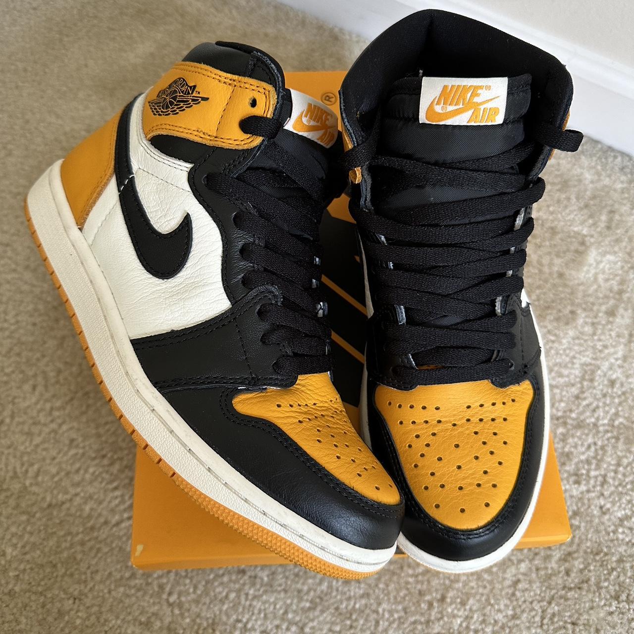 AIR JORDAN 1 TAXI SIZE 7M 8.5W nearly flawless air... - Depop