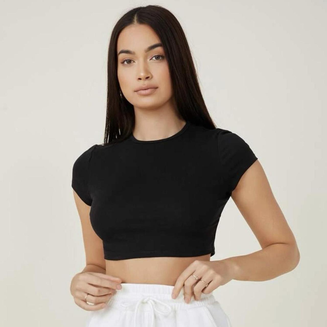 Black Cropped Top 🥥 • Lightly Worn • In Great Depop