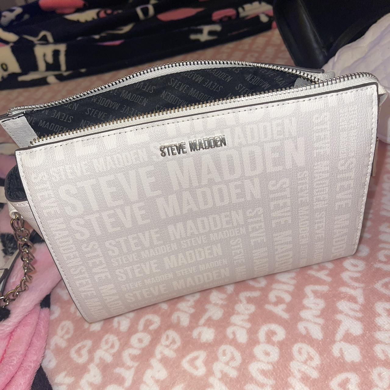 White and grey Steve Madden crossbody SEND OFFERS! - Depop