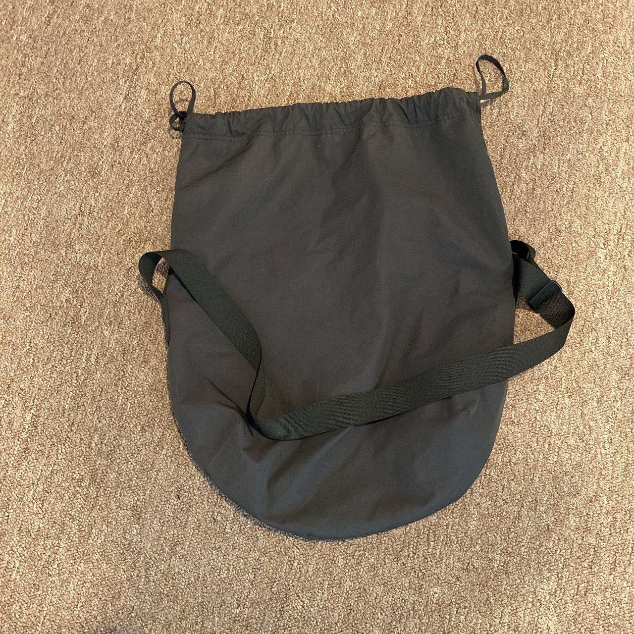 Uniqlo black shoulder bag in perfect condition... - Depop