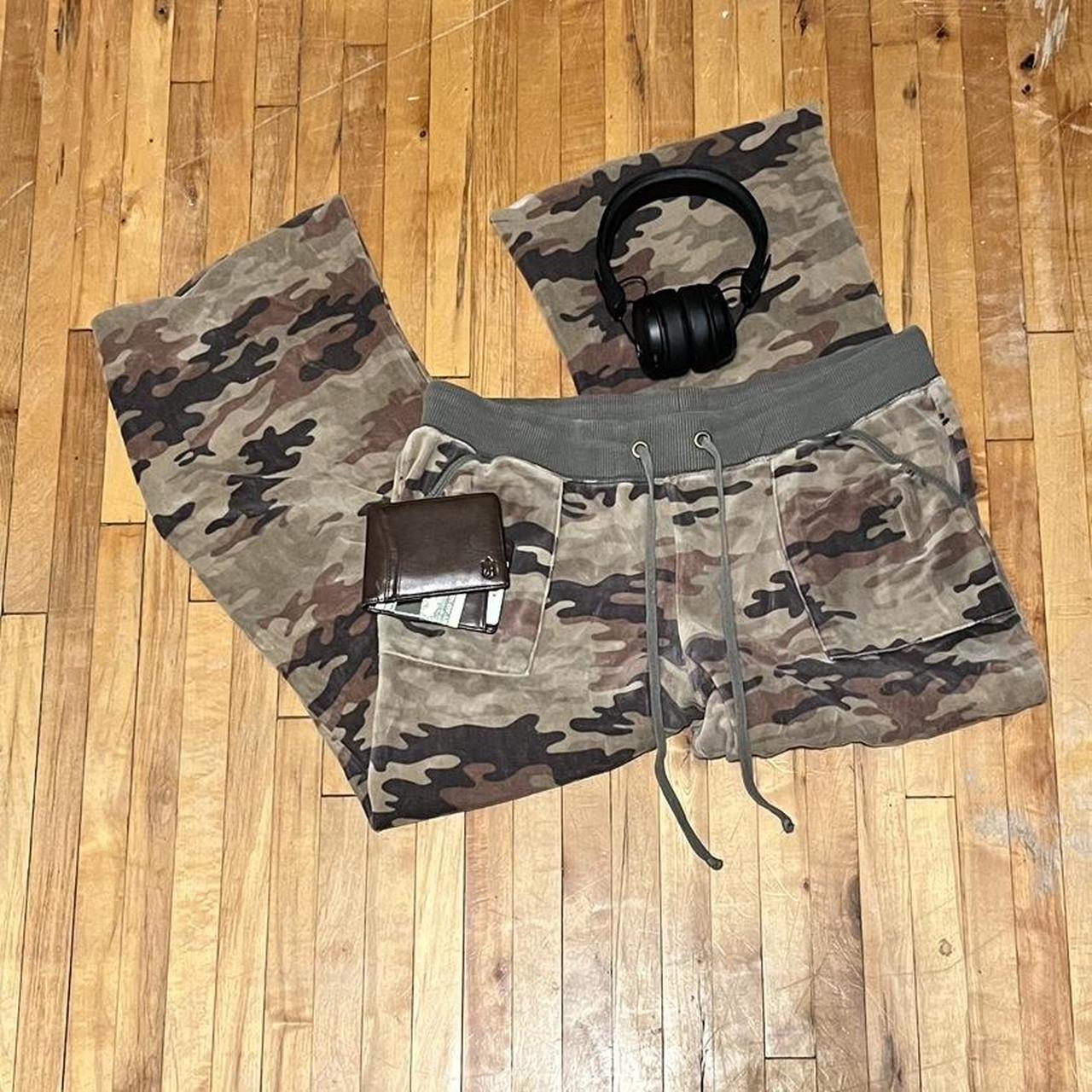 accessories NOT for sale! check out my shop for some... - Depop