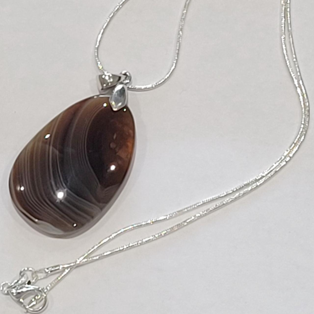 Stunning silver 925 pear shape brown banded agate ... - Depop