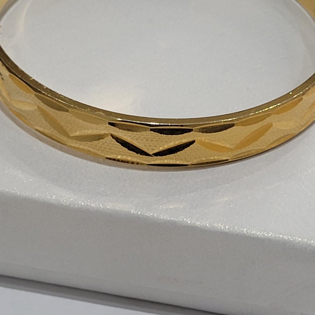 Very Beautiful 18 Carat Yellow Rolled Gold Plated... - Depop