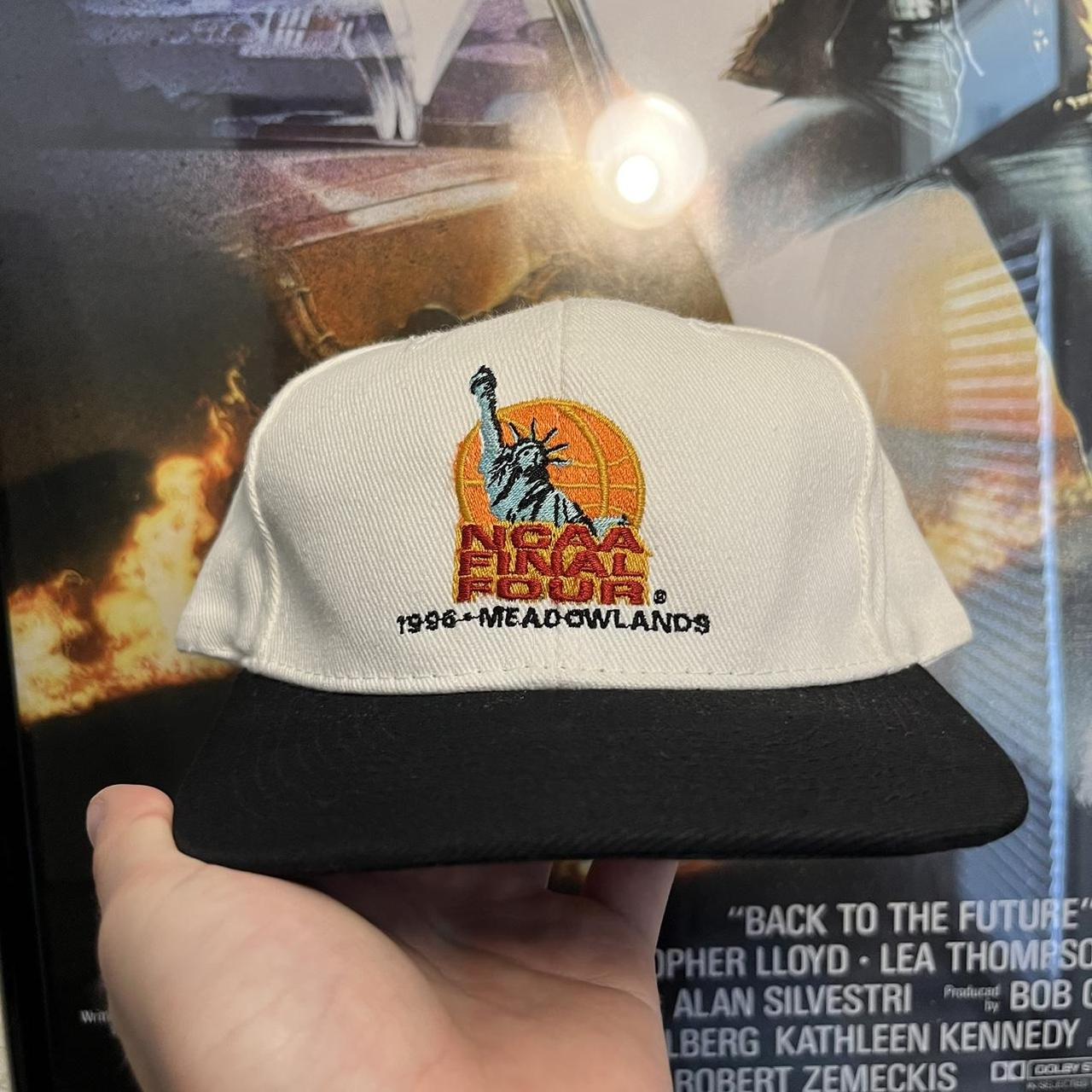 Vintage 1996 Final four... - Depop