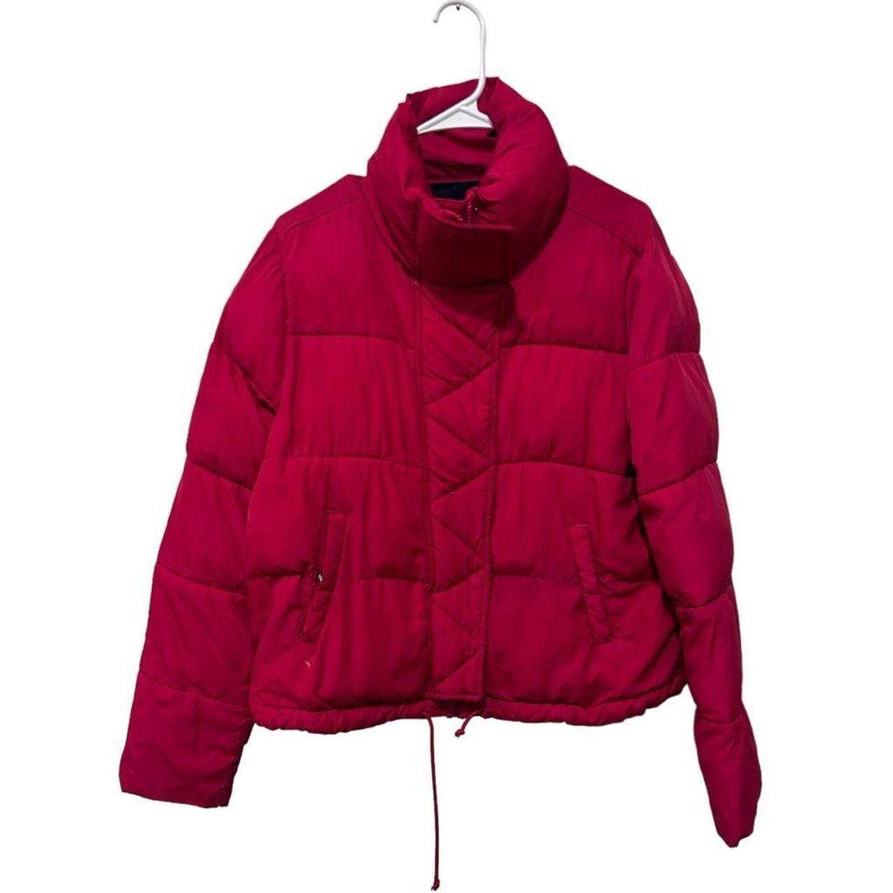 Hollister Quilted Mock Neck Long Sleeve Puffer... - Depop