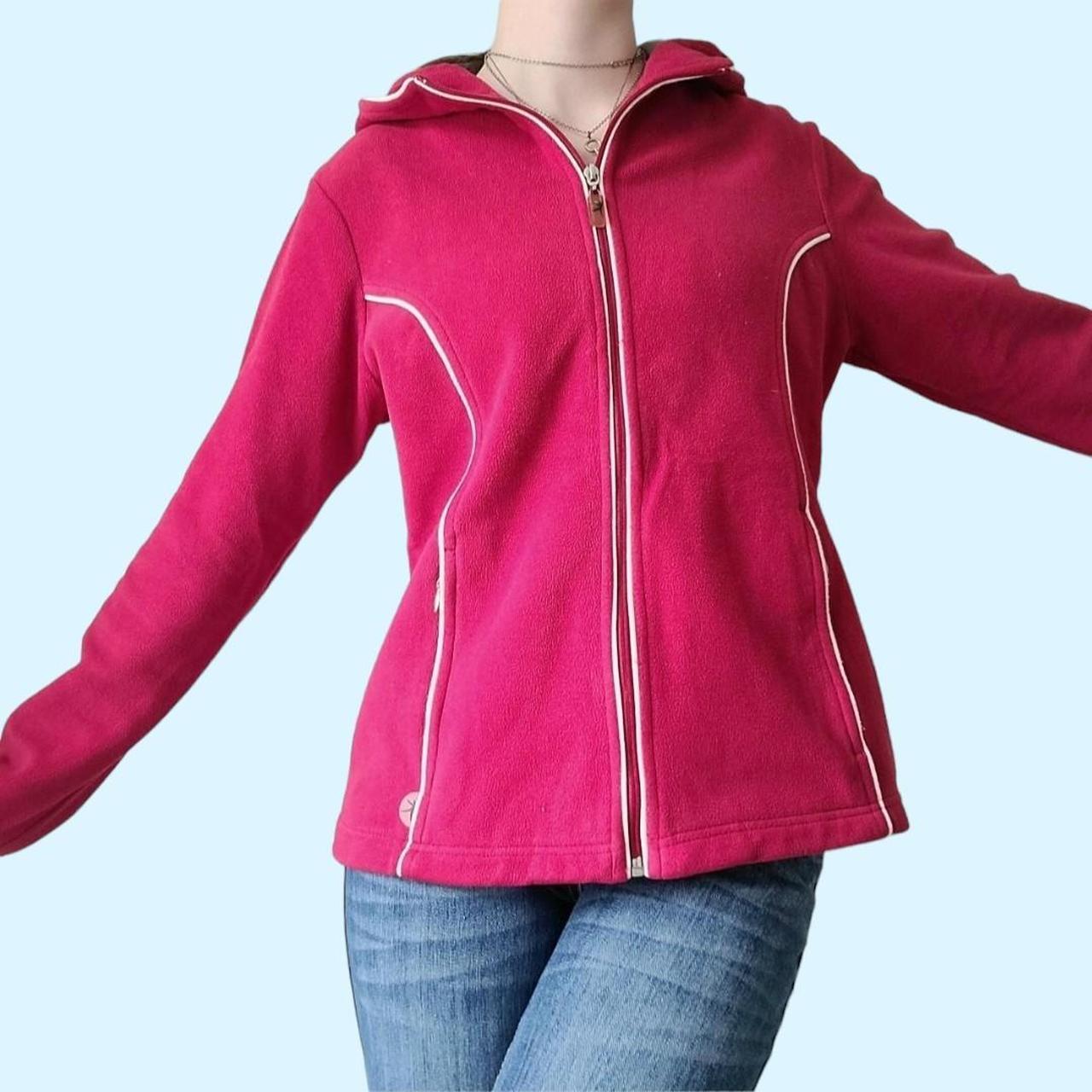 vintage red fleece jacket . ˗· • 𝑩𝒖𝒏𝒅𝒍𝒆 𝟐 𝒐𝒓... - Depop