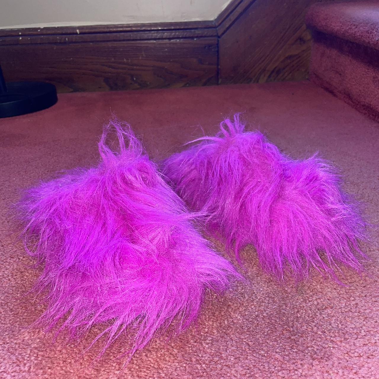 Hot / neon pink furry slippers - Depop