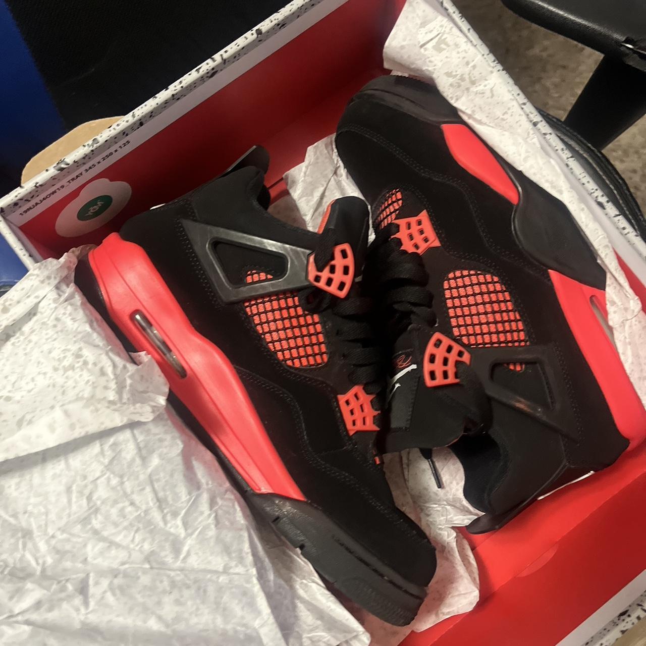 Jordan 4 red thunders good condition - Depop