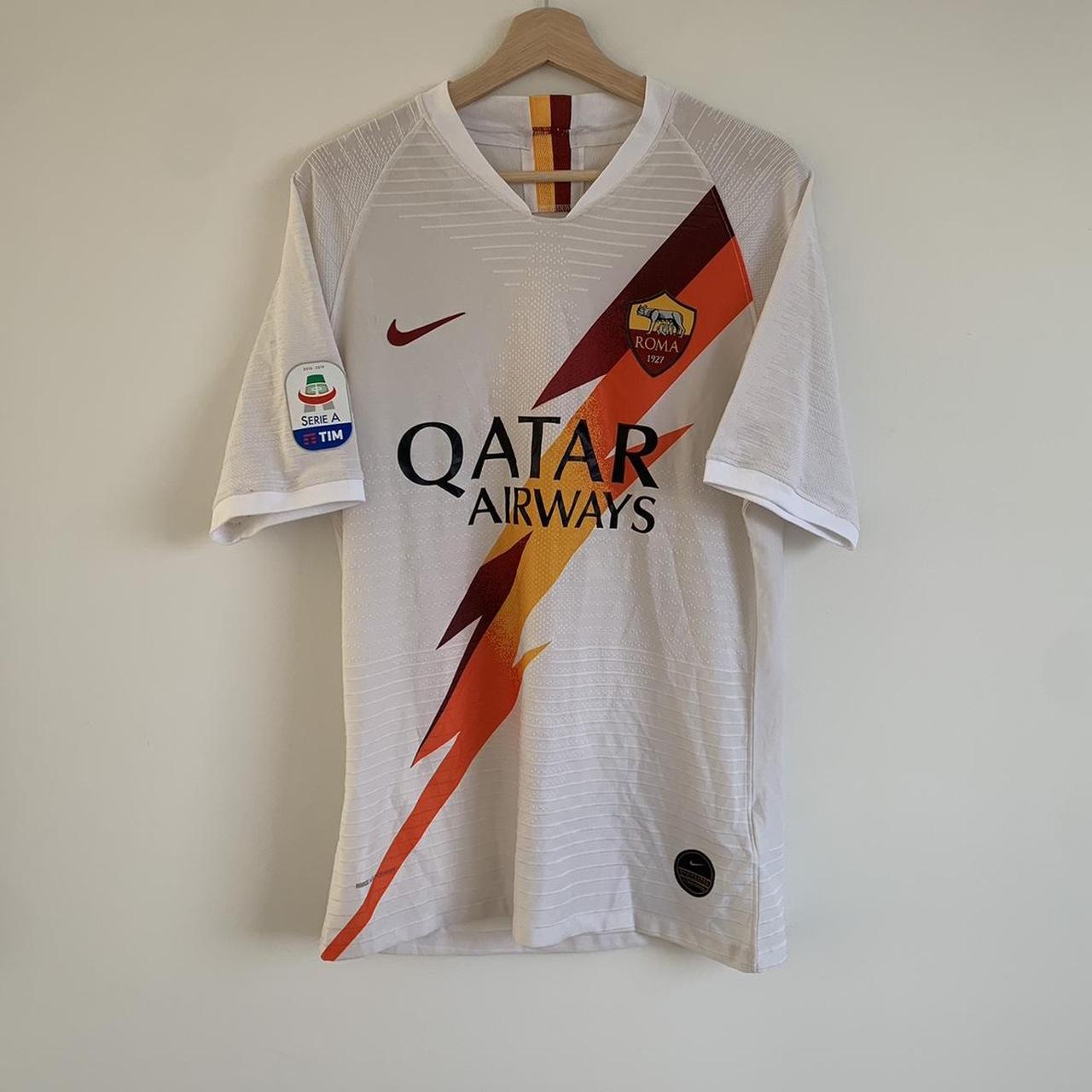 2020 AS Roma soccer jersey Fits size Large... - Depop