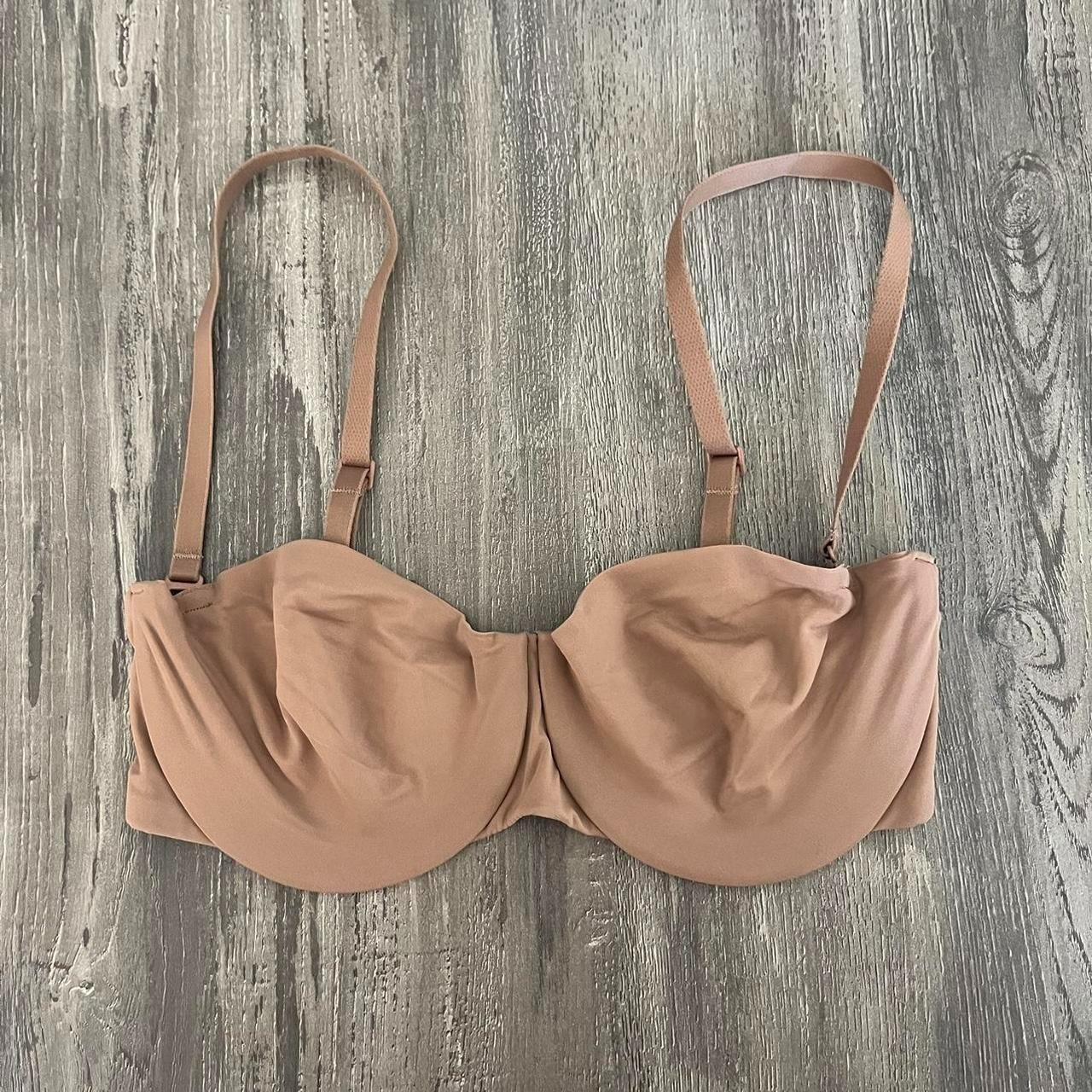 NWOT Skims Smoothing Strapless Bra in Sienna. Size... | Depop