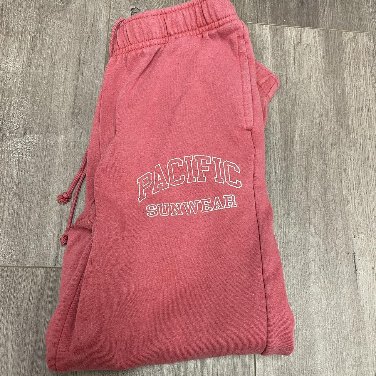 PacSun Pink Sweatpants - never worn - Depop