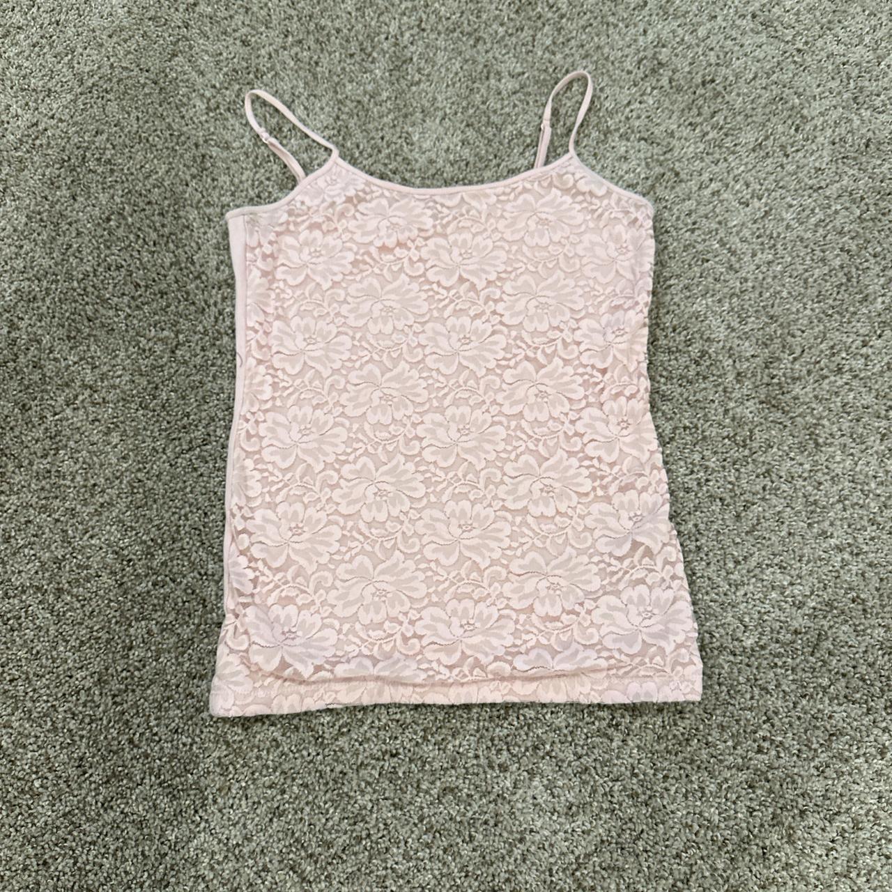 Dainty light pink cami !! Super cute pattern... - Depop